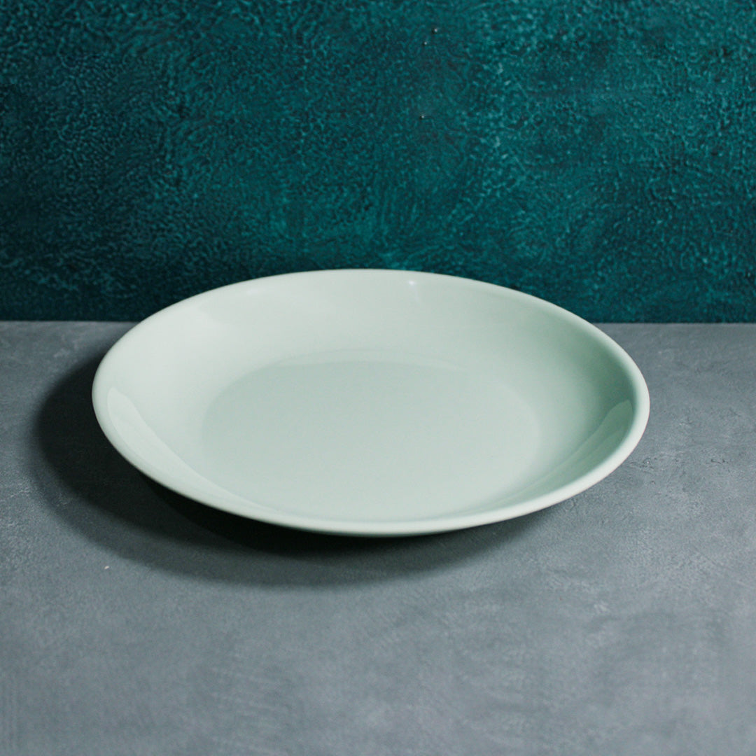 Small Round Plate (Green) – Five Star Melamine